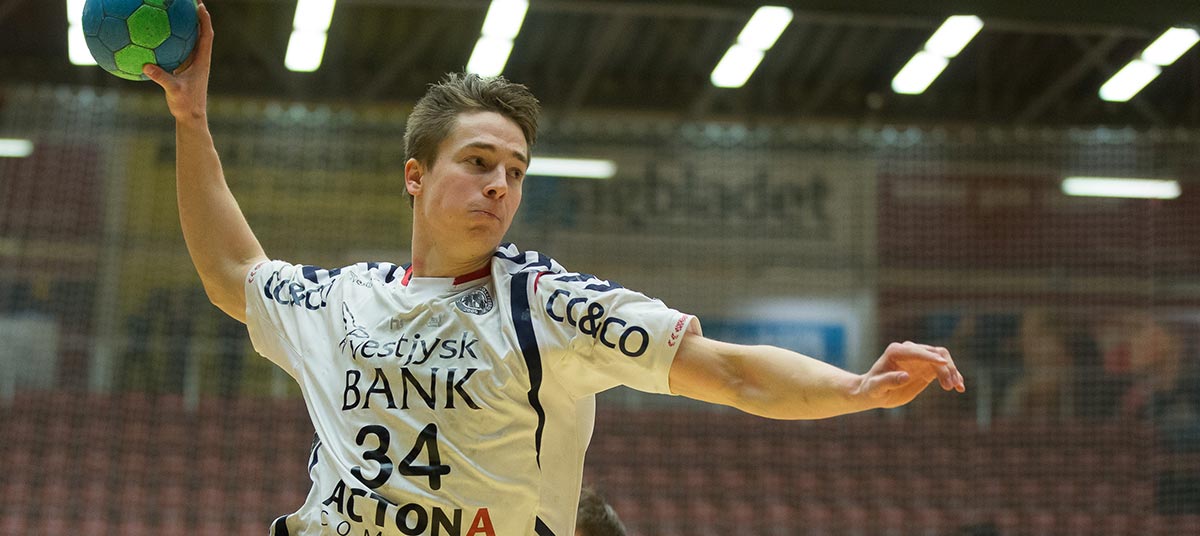 To debutmål af Damgaard i dansk opvisningssejr - Flammen